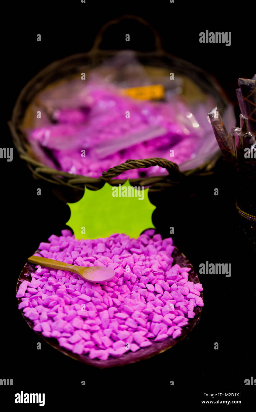 droga rosa vendibile liberamente Stock Photo - Alamy