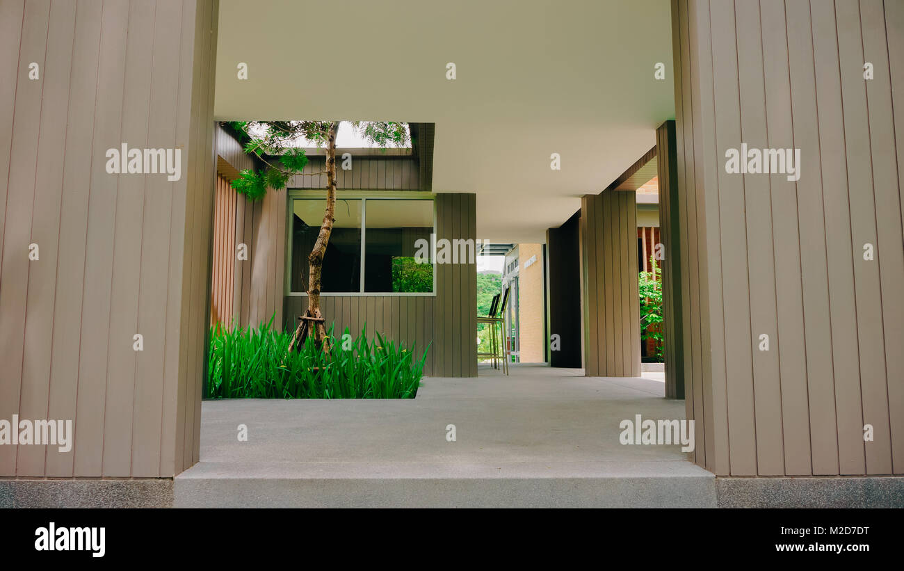 Gate design hi-res stock photography and images - Alamy