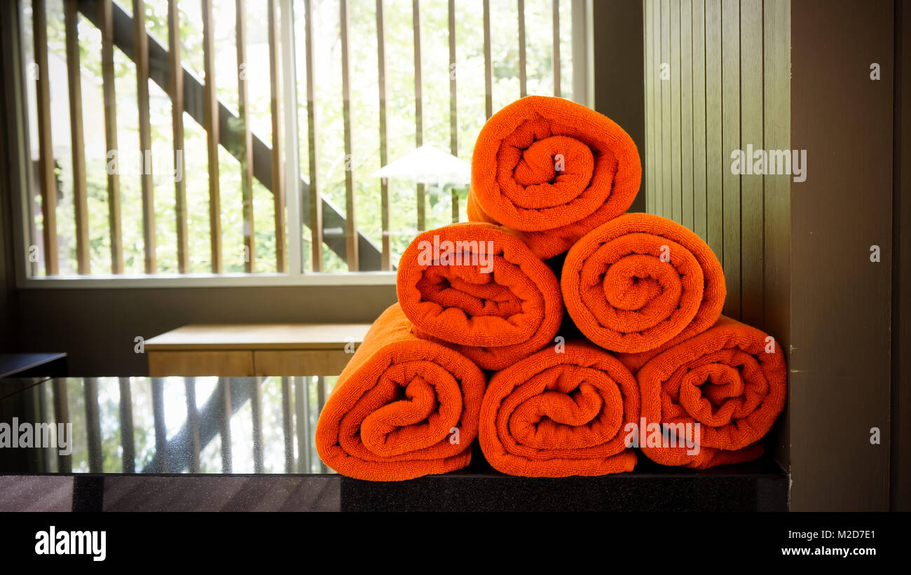 Resort pool table hi-res stock photography and images - Alamy