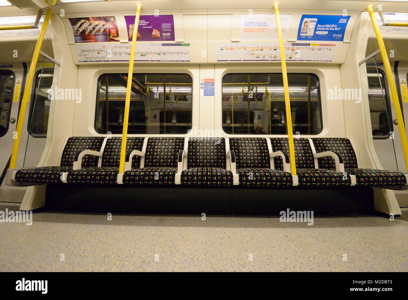 Train Carriage Windows Stock Photos & Train Carriage Windows Stock ...
