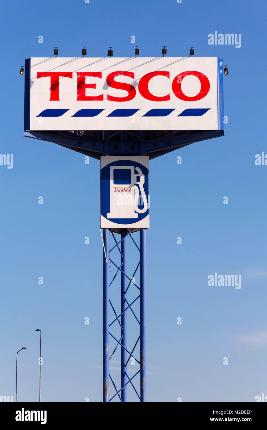 Tesco gas station hi-res stock photography and images - Alamy
