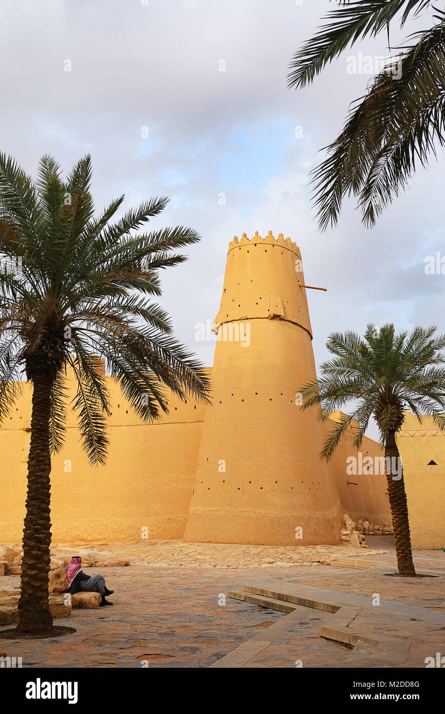 Historical Al Masmak Tower in Riyadh Saudi Arabia Stock Photo - Alamy