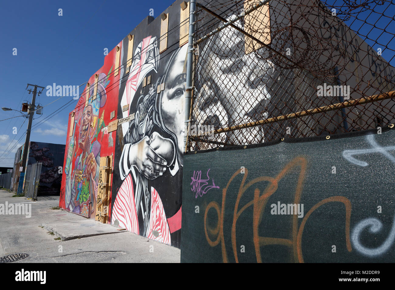 Wynwood Walls graffiti art exhibition installation, Miami, Florida ...