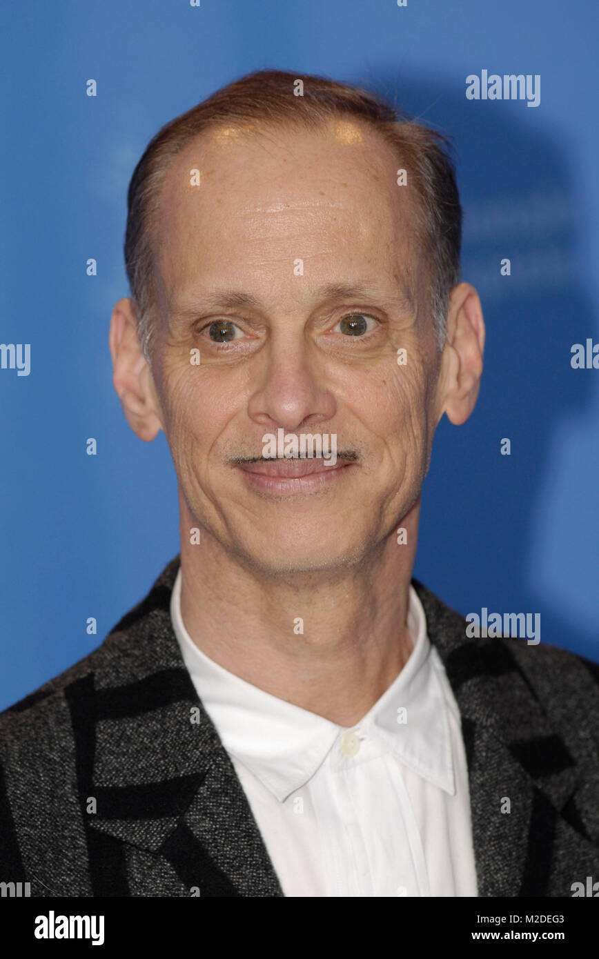 John waters director hi-res stock photography and images - Alamy