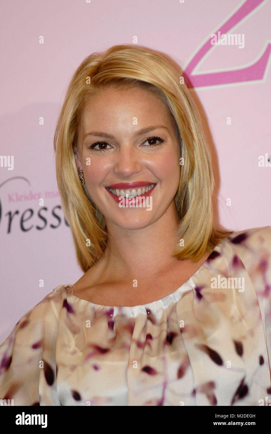 Katherine Heigl 27 Dresses Wardrobe