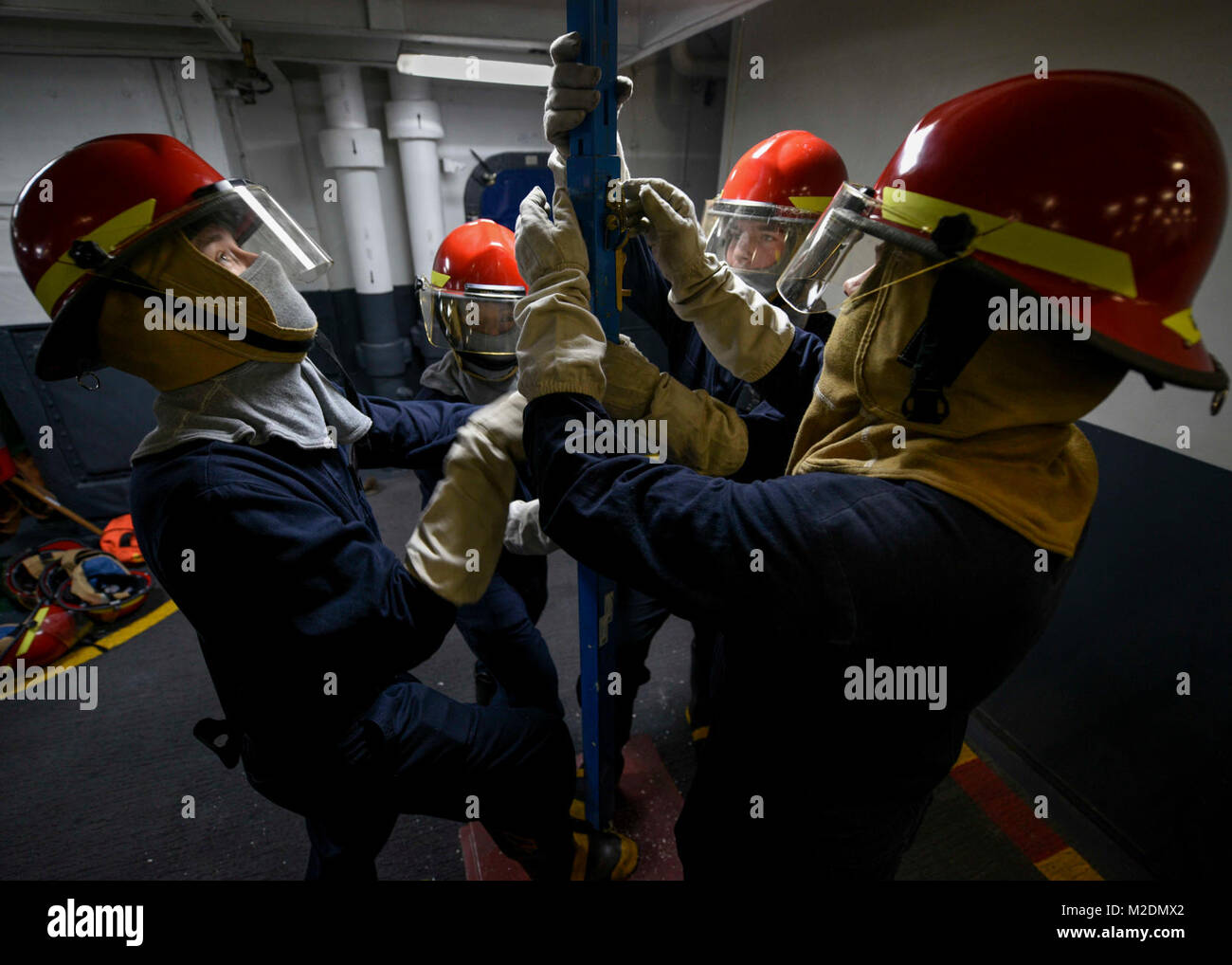 ARABIAN GULF (Jan. 2, 2018) Sailors secure metal shoring during damage ...