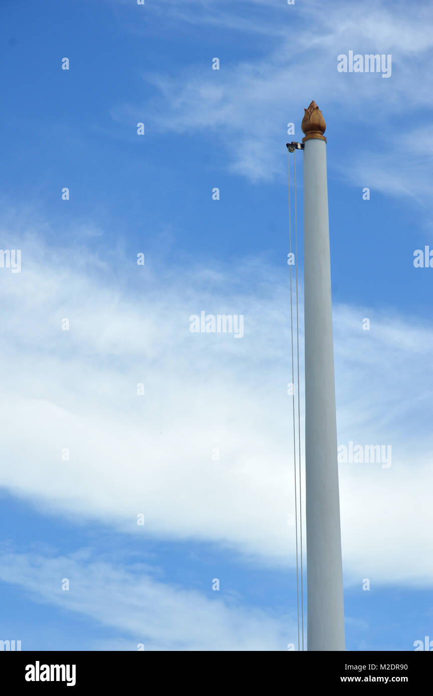 Flag pole pulley hi-res stock photography and images - Alamy