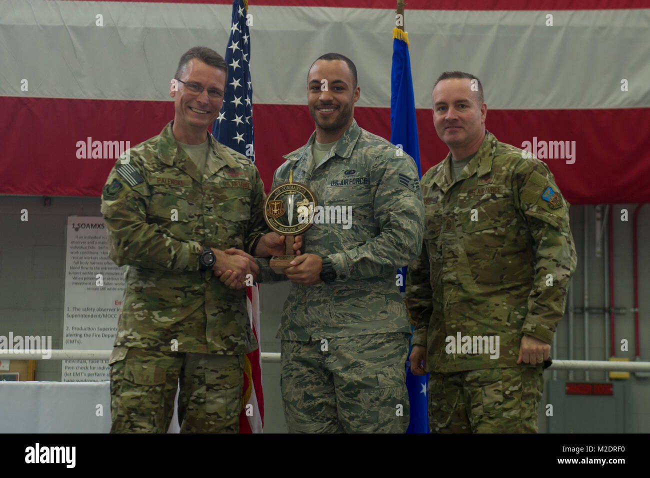 The 1st Special Operations Wing held a quarterly qward ceremony at ...