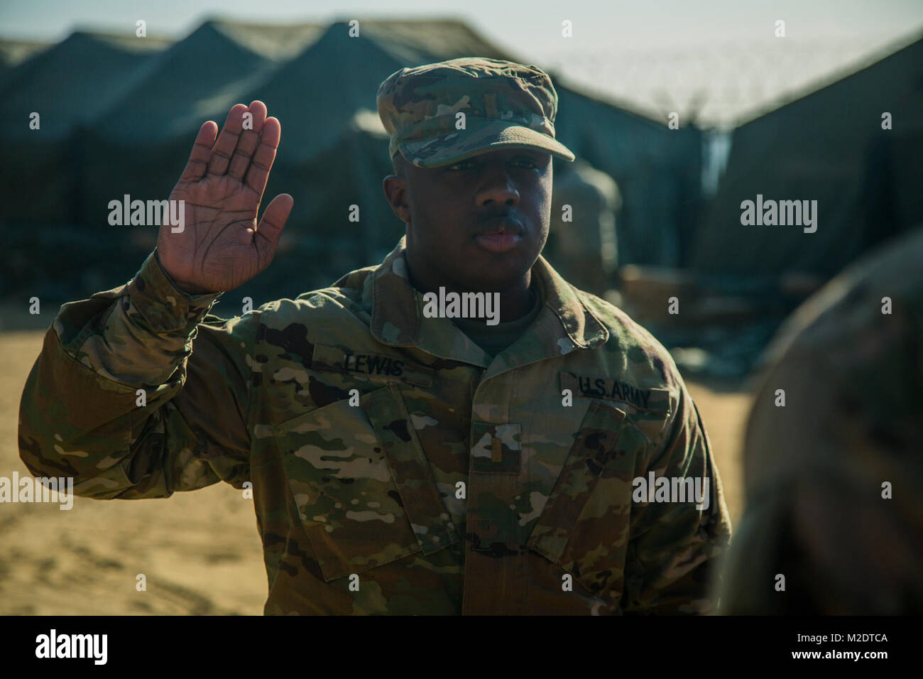 U s army 1st lt lewis hi-res stock photography and images - Alamy