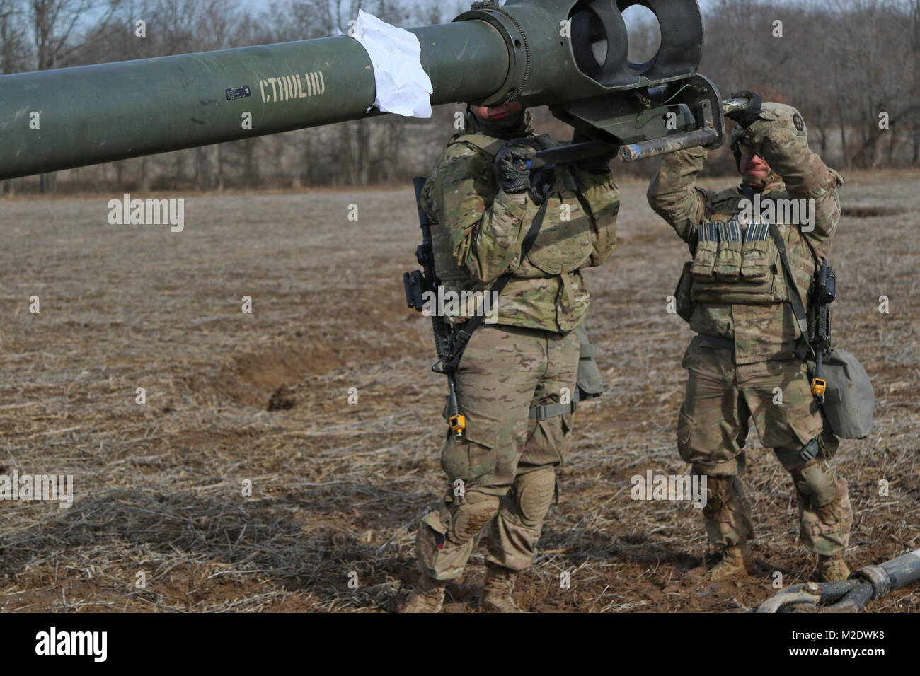 Soldiers from 3rd Battalion, 320th Field Artillery Regiment, 101st Airborne Division Artillery ...