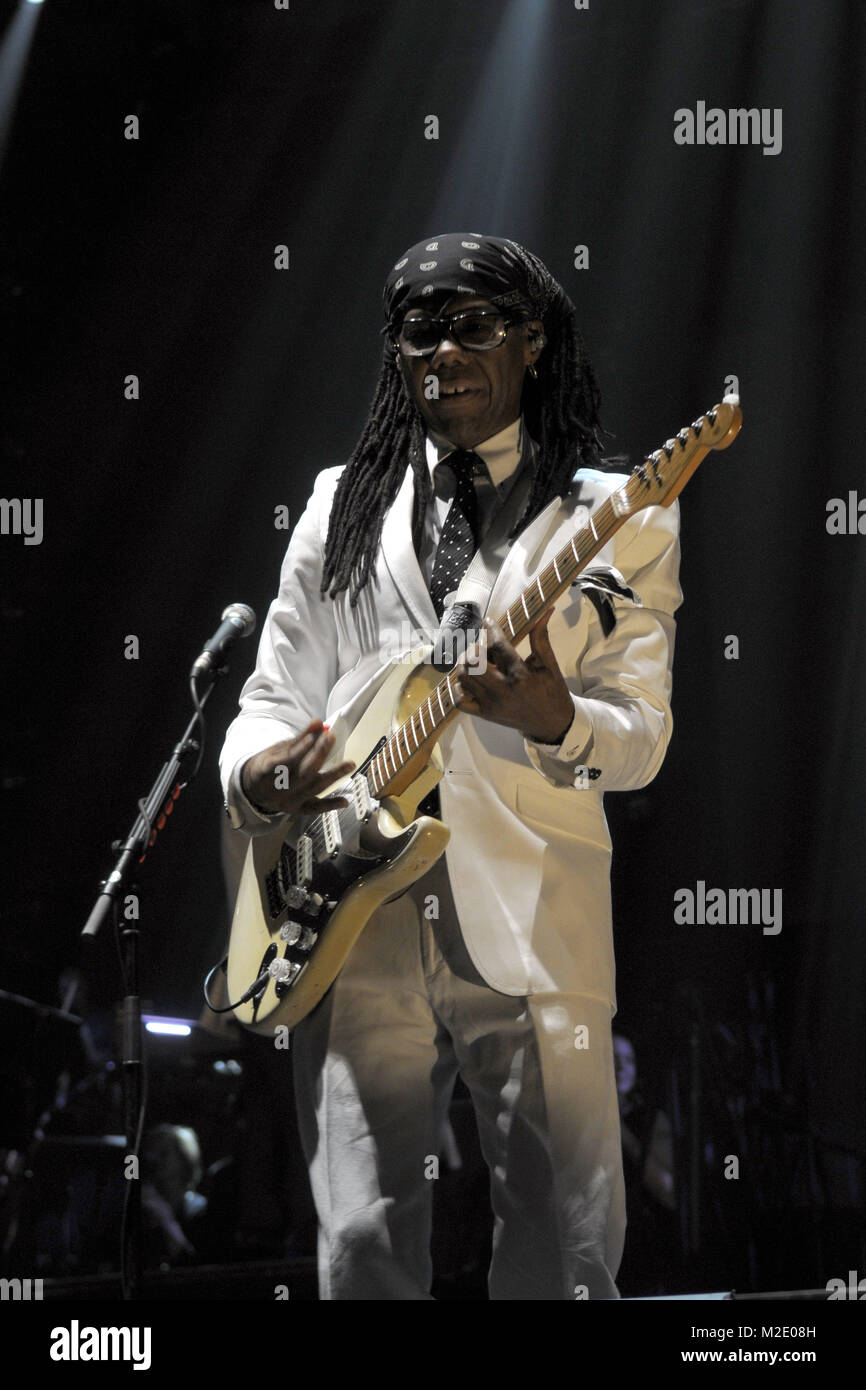 Nile rodgers chic hi-res stock photography and images - Alamy