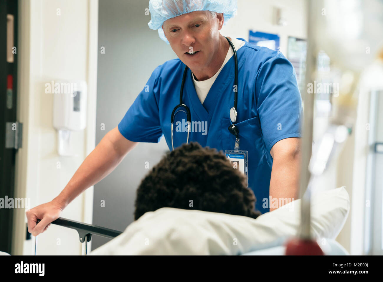 Boy in hospital bed hi-res stock photography and images - Alamy