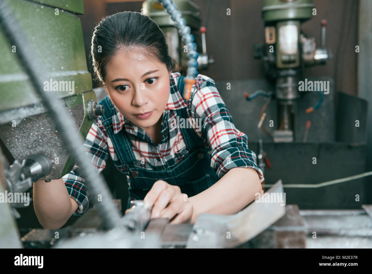 Milling parts hi-res stock photography and images - Alamy
