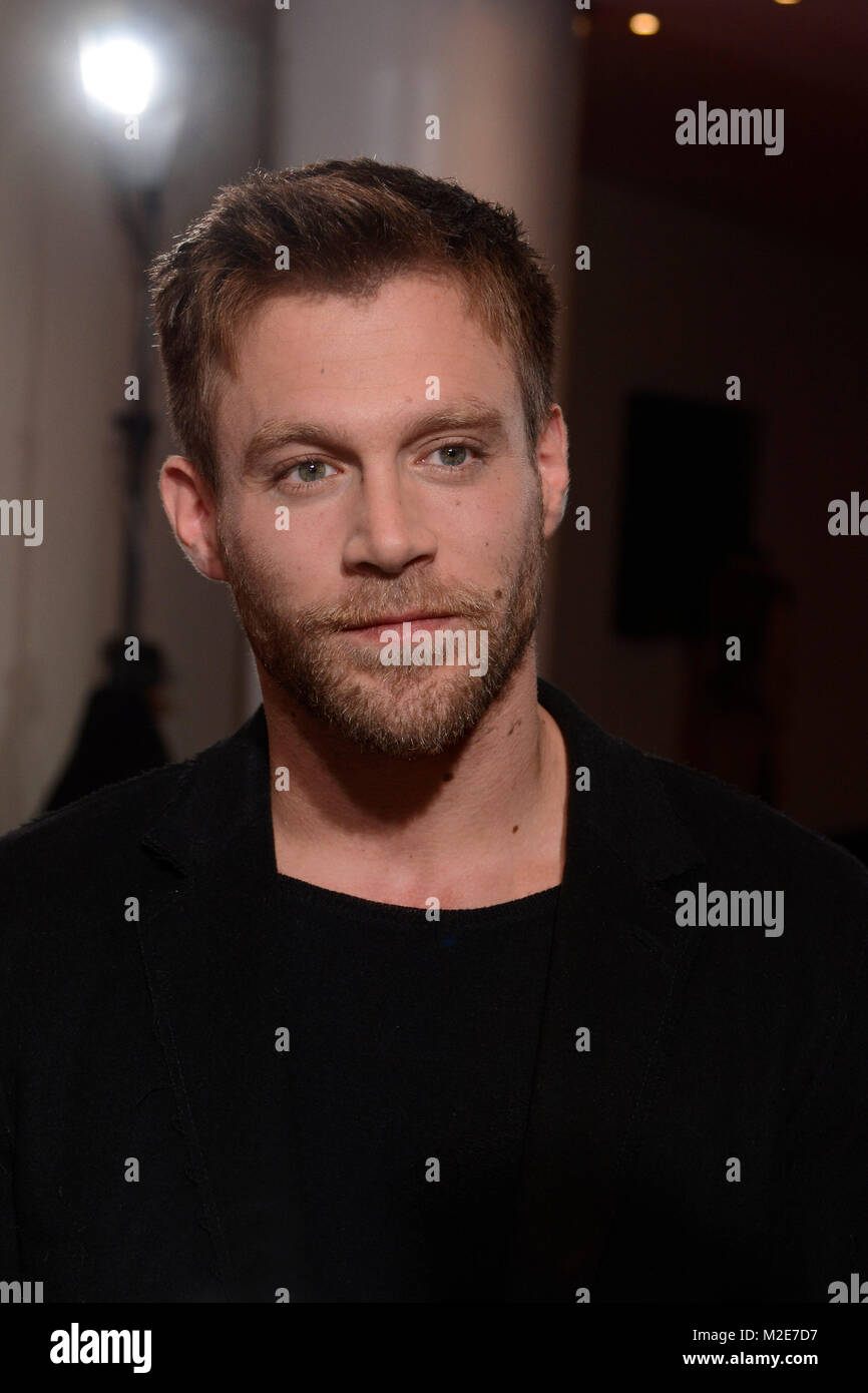 Saga ken hi-res stock photography and images - Alamy