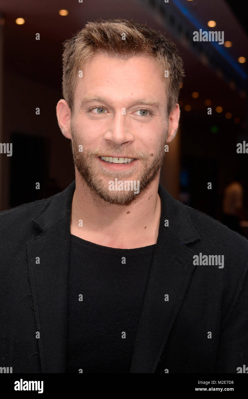 Saga ken hi-res stock photography and images - Alamy