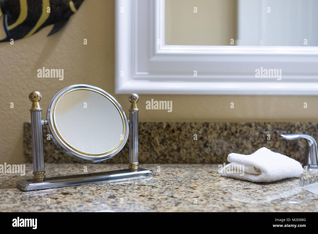 Makeup counter hi-res stock photography and images - Alamy