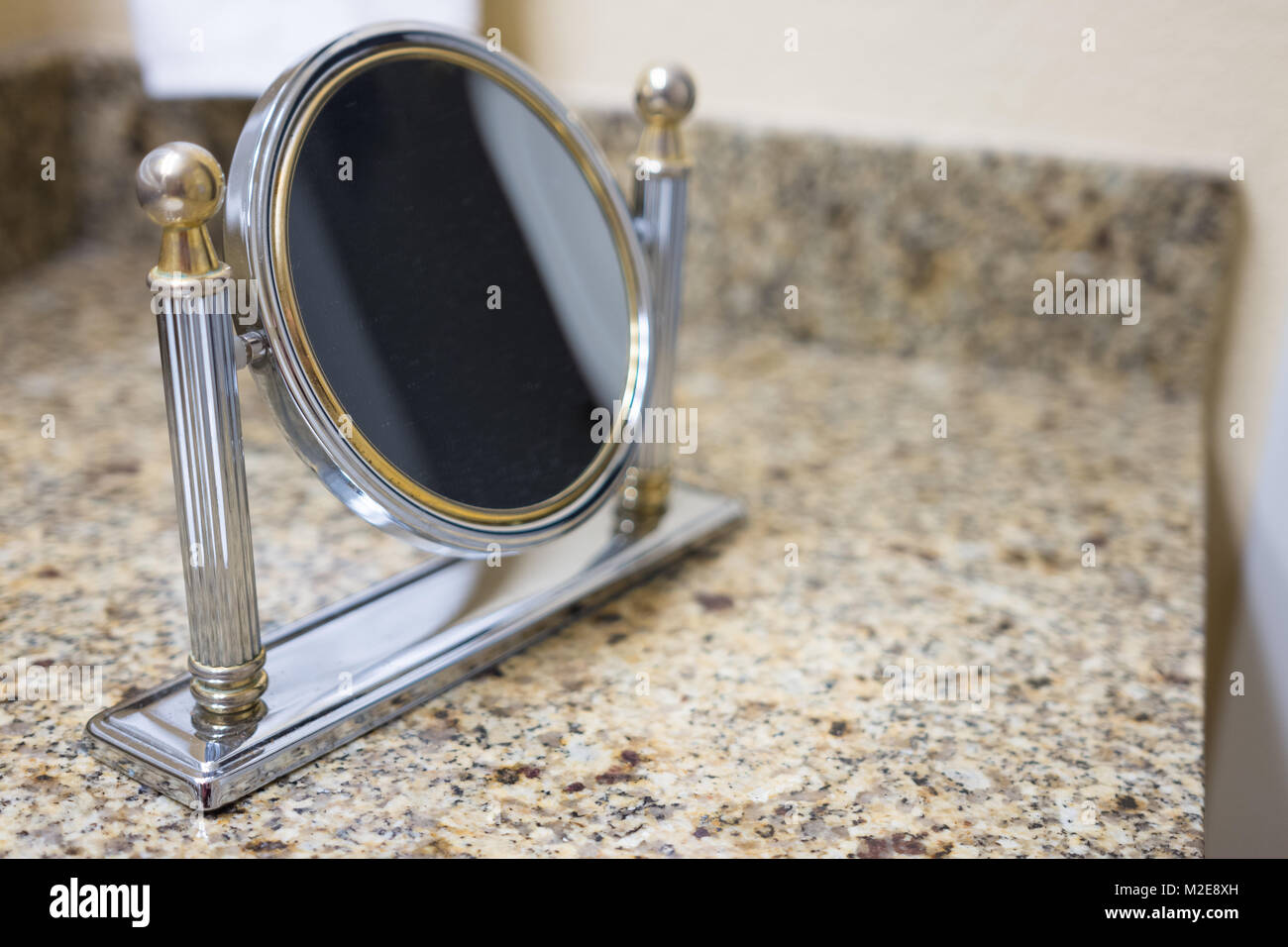 Makeup counter hi-res stock photography and images - Alamy