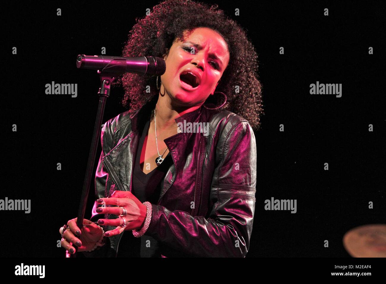 Kim sanders hi-res stock photography and images - Alamy