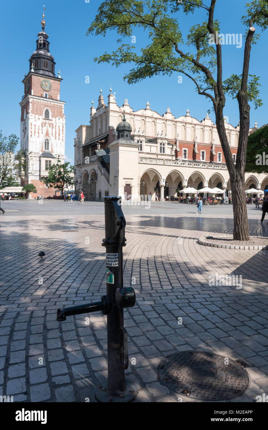 Krakow square buildings hi-res stock photography and images - Alamy