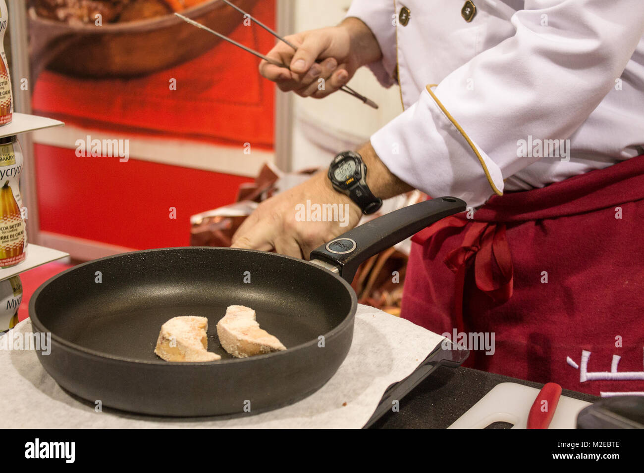 Foie gras on a prying pan, cook Stock Photo - Alamy