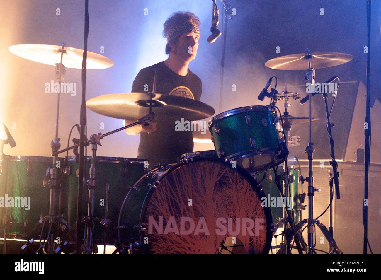Nada surf live hi-res stock photography and images - Alamy