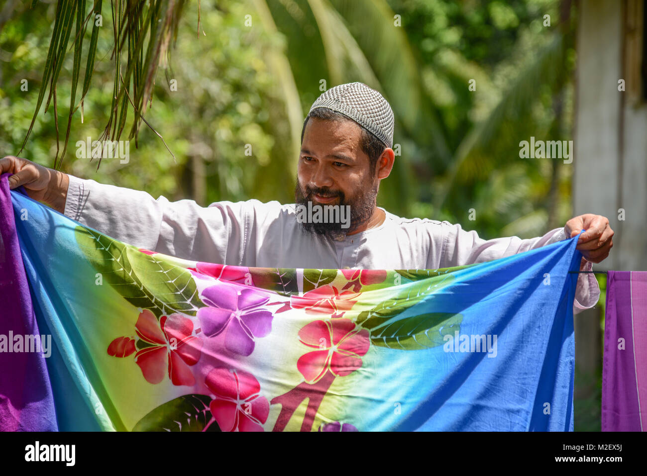 Batik thailand fabric hi-res stock photography and images - Alamy