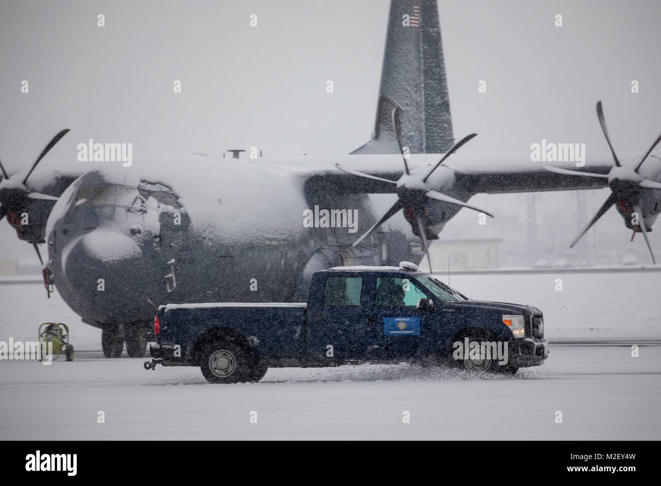 374th operations support squadron hi-res stock photography and images ...