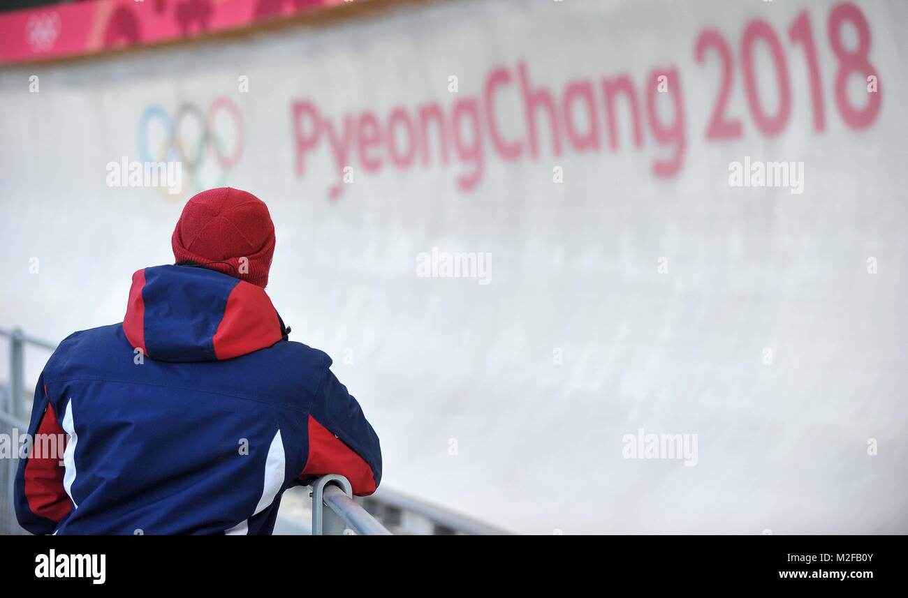 Skeleton olympic sliding centre hi-res stock photography and images - Alamy