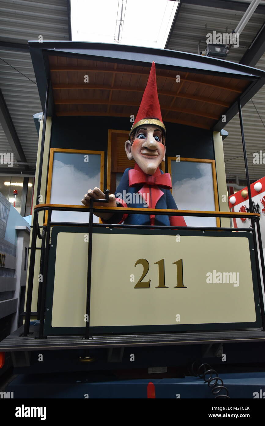 Cologne, Germany. 06th Feb, 2018. A float pictured during the ...