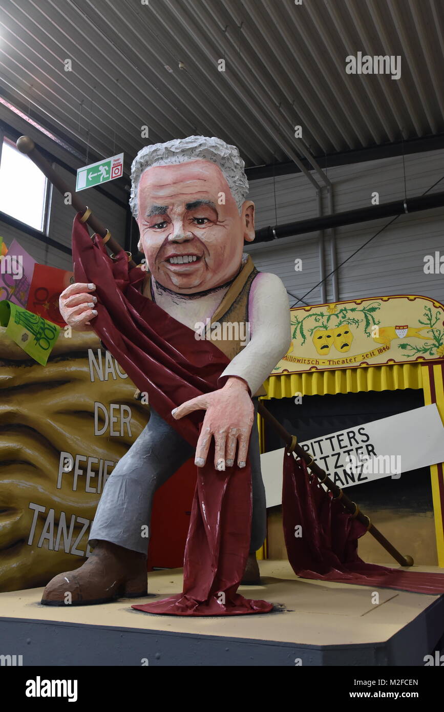 Cologne, Germany. 06th Feb, 2018. The float "Pitter's last dance" on ...