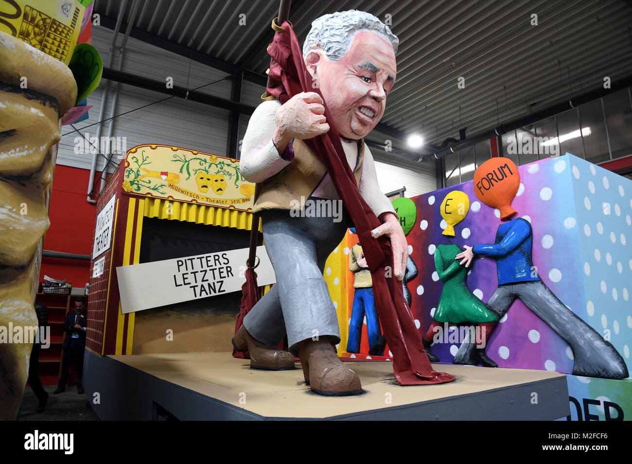 Cologne, Germany. 06th Feb, 2018. The float "Pitter's last dance" on ...