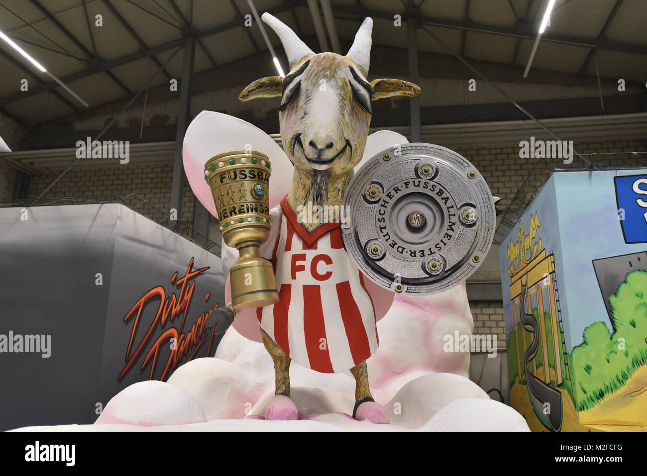 Cologne, Germany. 06th Feb, 2018. A float pictured during the ...