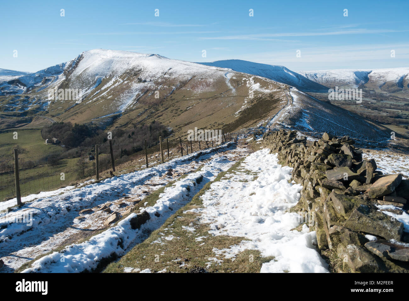 A winters day walking from Castleton in the Peak District National Park ...