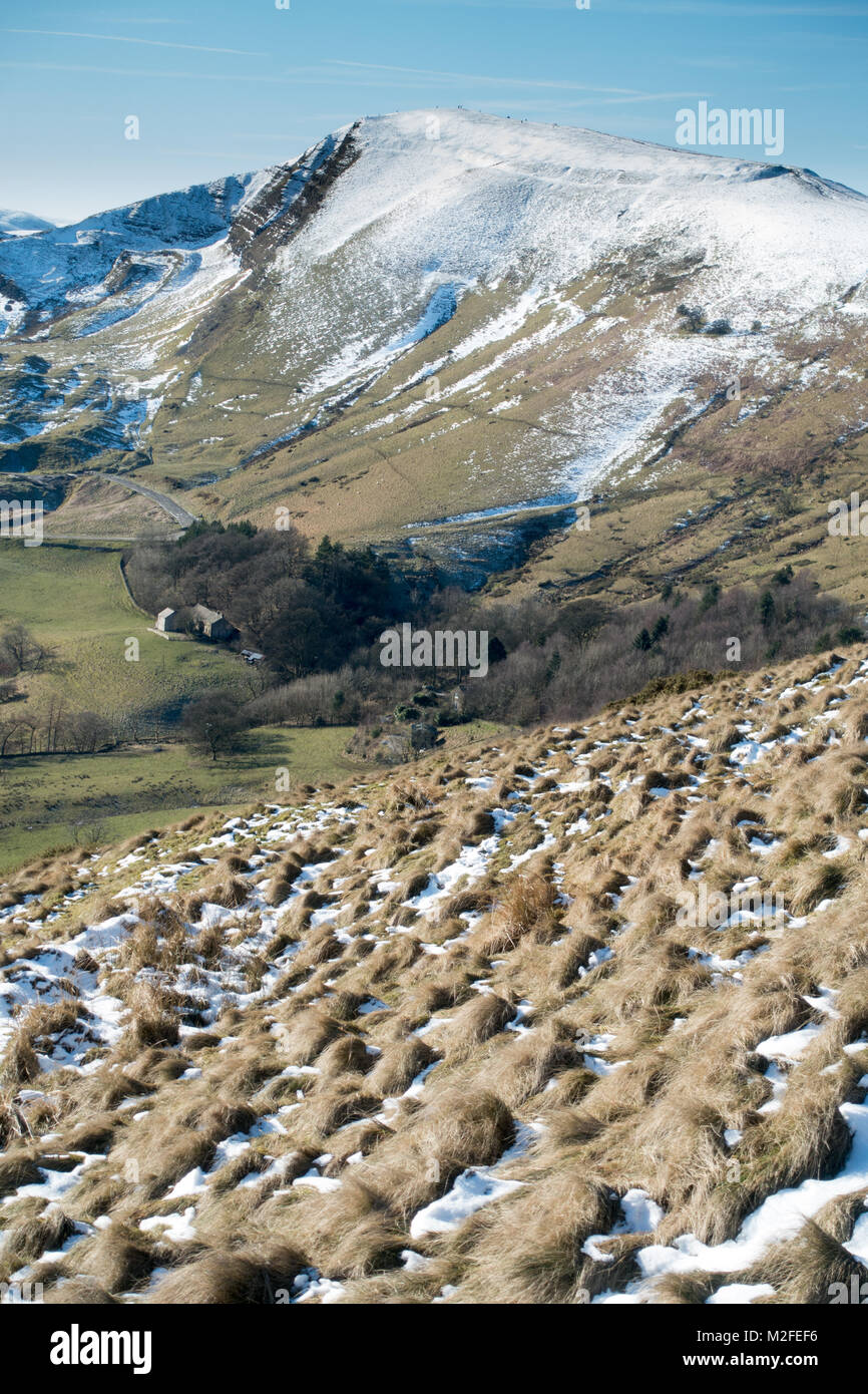 A winters day walking from Castleton in the Peak District National Park ...