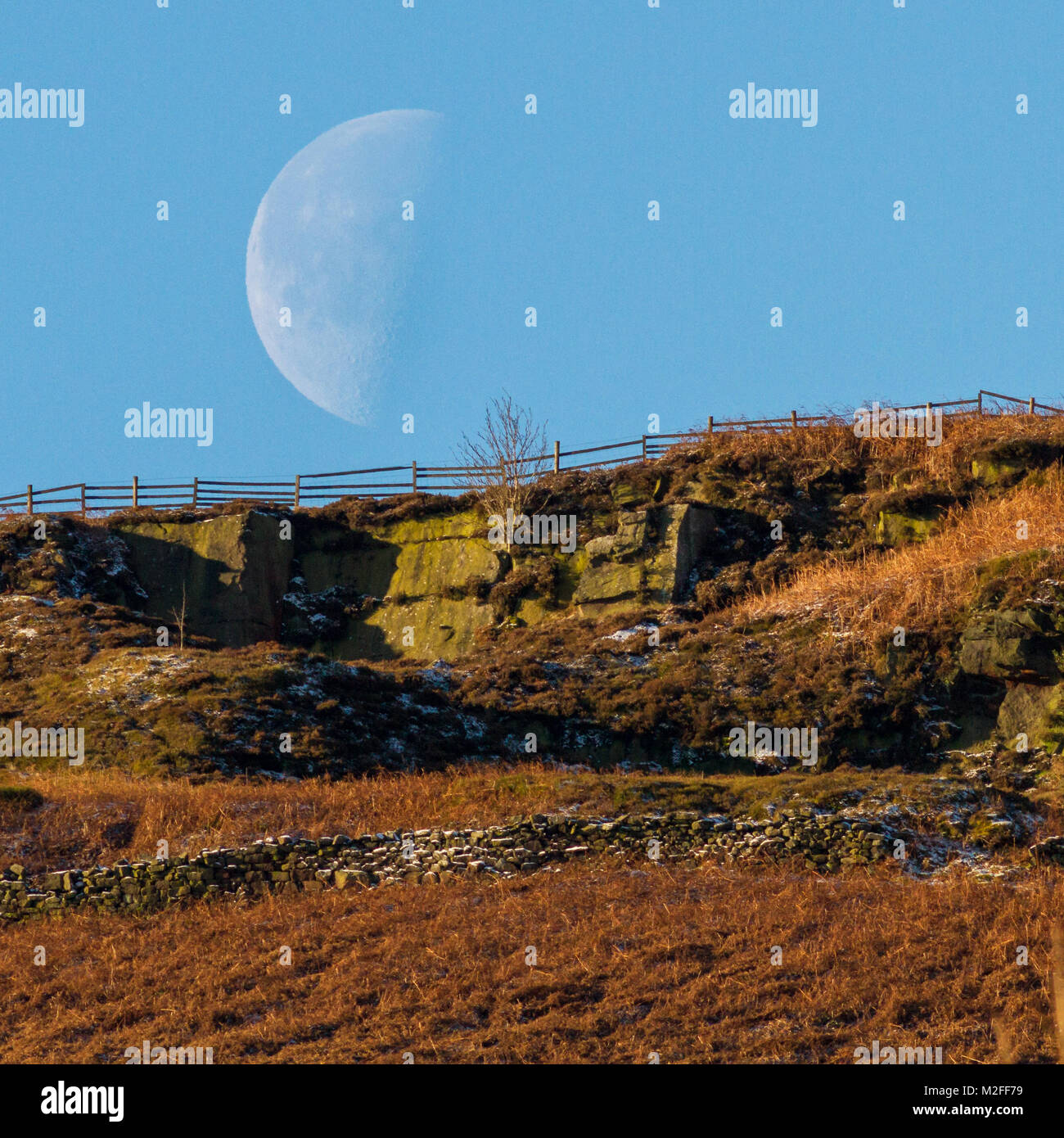Third quarter moon hi-res stock photography and images - Alamy