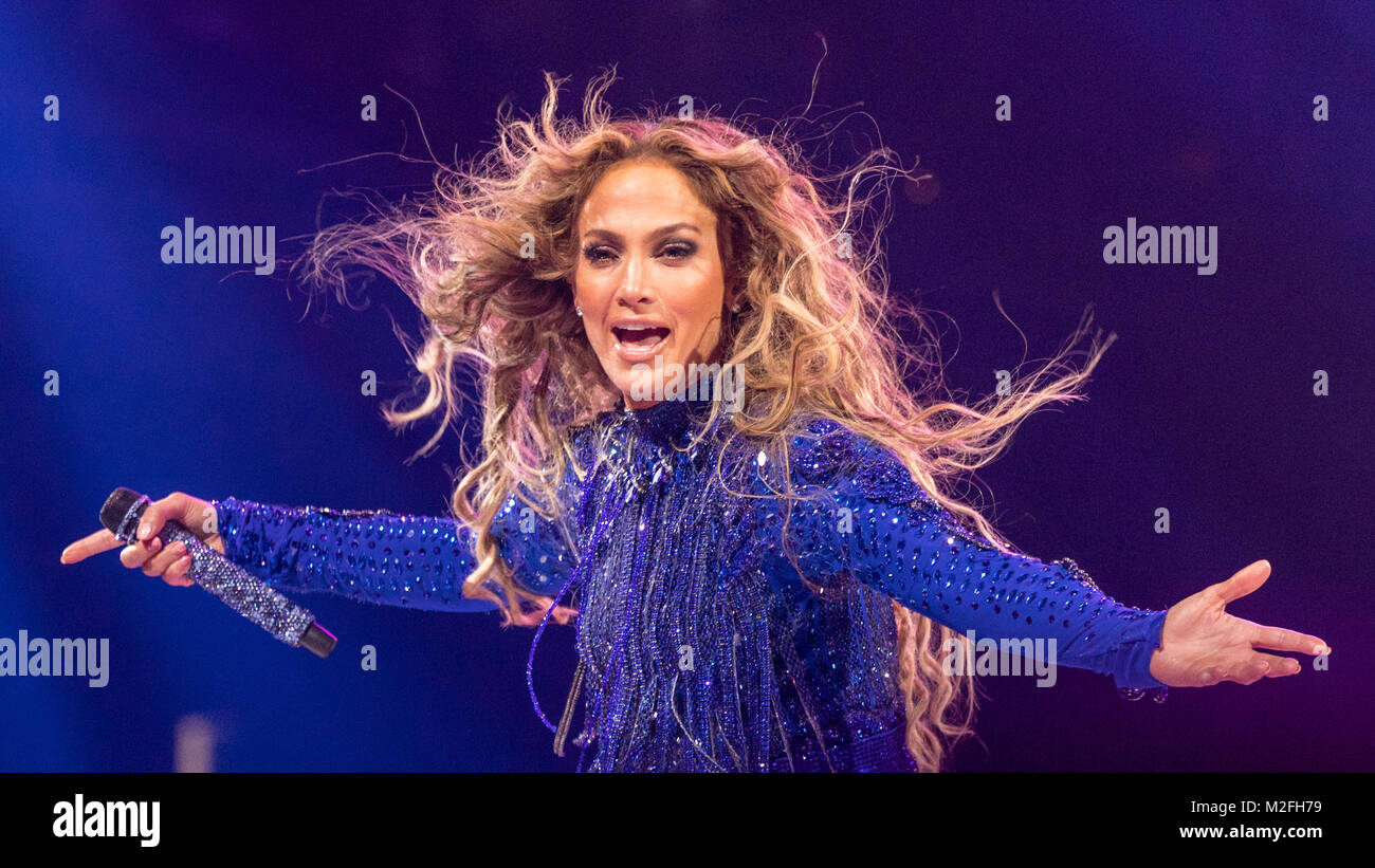 Jennifer lopez 2018 concert hi-res stock photography and images - Alamy