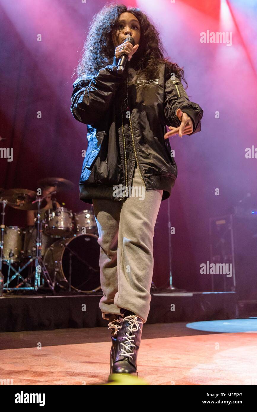 Sza concert hi-res stock photography and images - Alamy