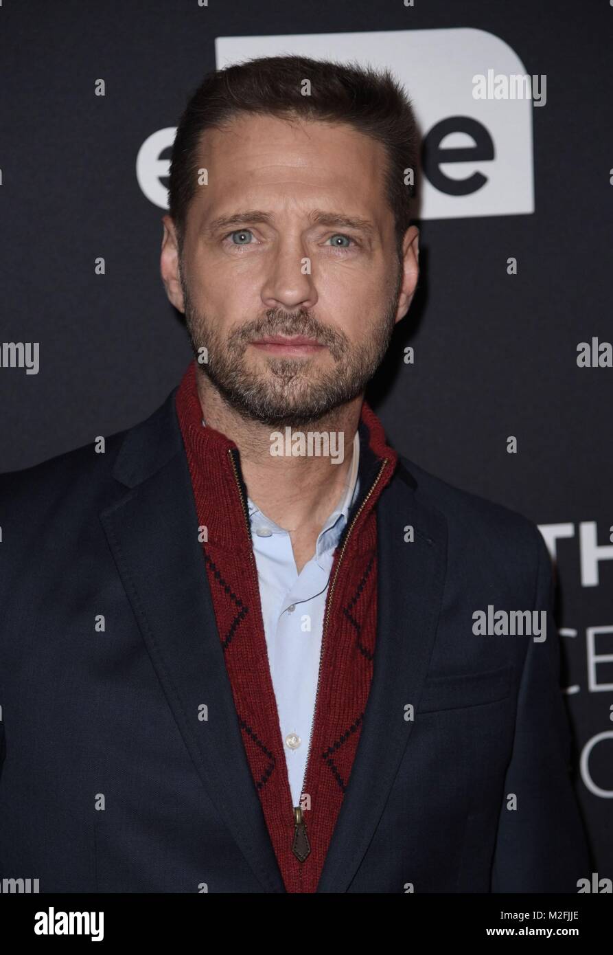 Jason priestley private eyes hi-res stock photography and images - Alamy
