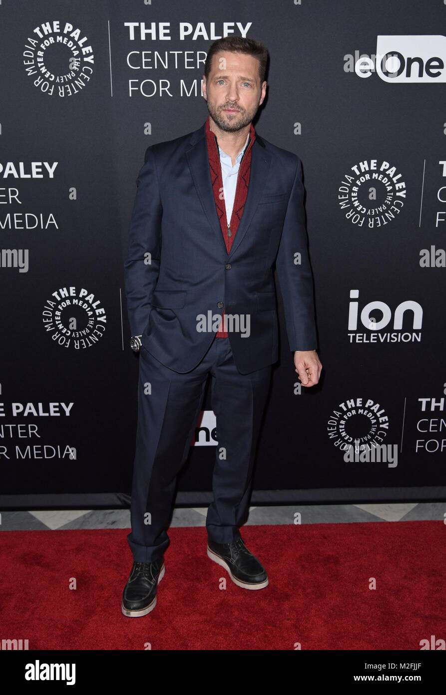 Jason priestley private eyes hi-res stock photography and images - Alamy