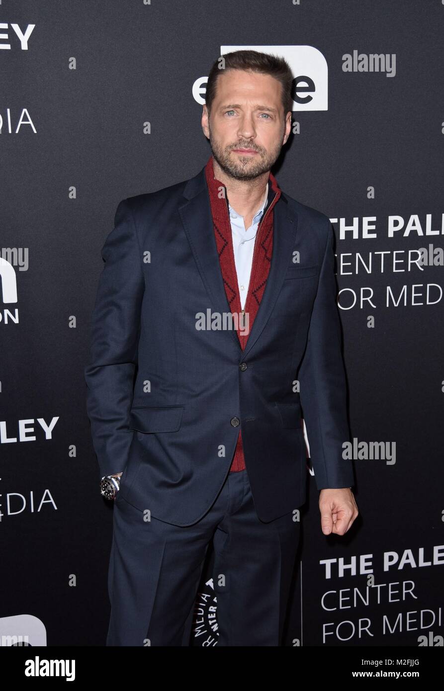 Jason priestley private eyes hi-res stock photography and images - Alamy