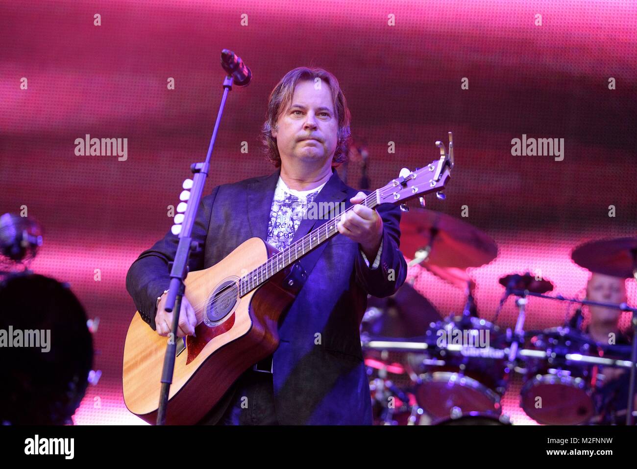 Runrig band hi-res stock photography and images - Alamy