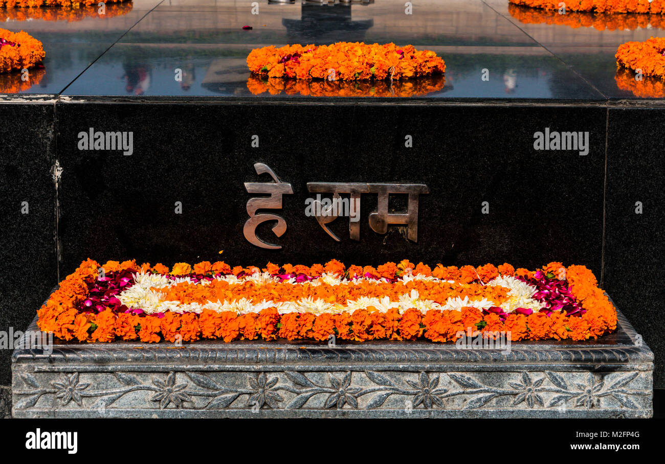 Raj Ghat - Mahatma Gandhi Crematorium, New Delhi, India Stock Photo - Alamy
