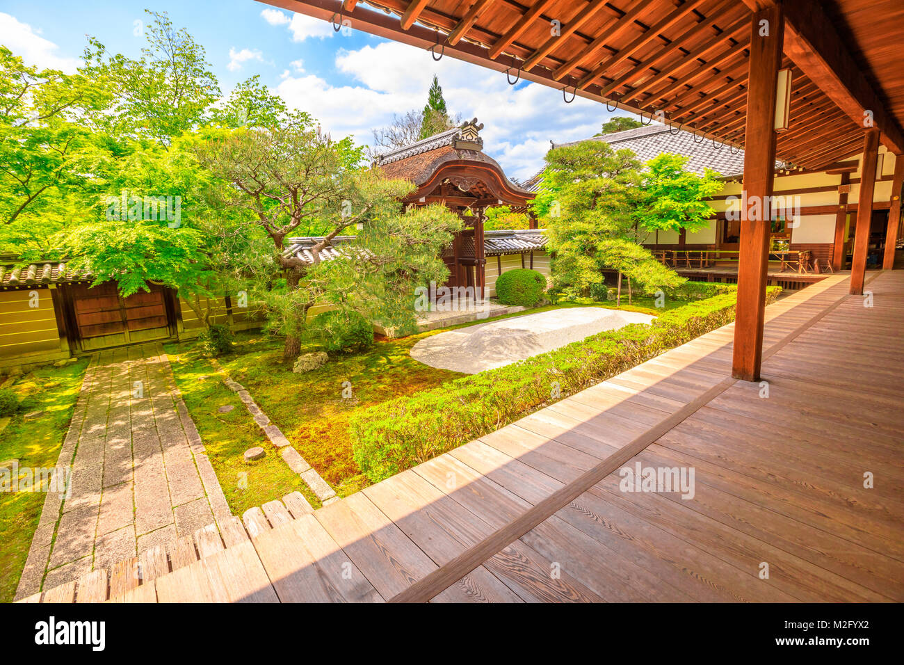 Eikando Zenrin-ji zen garden Stock Photo - Alamy