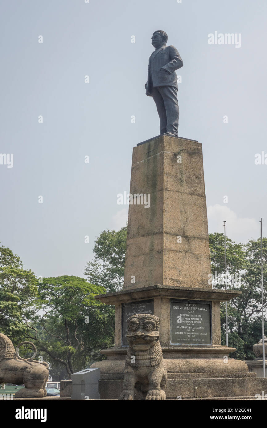 Sri Lanka, Colombo, Don Stephen Senanayake statue by Independence ...