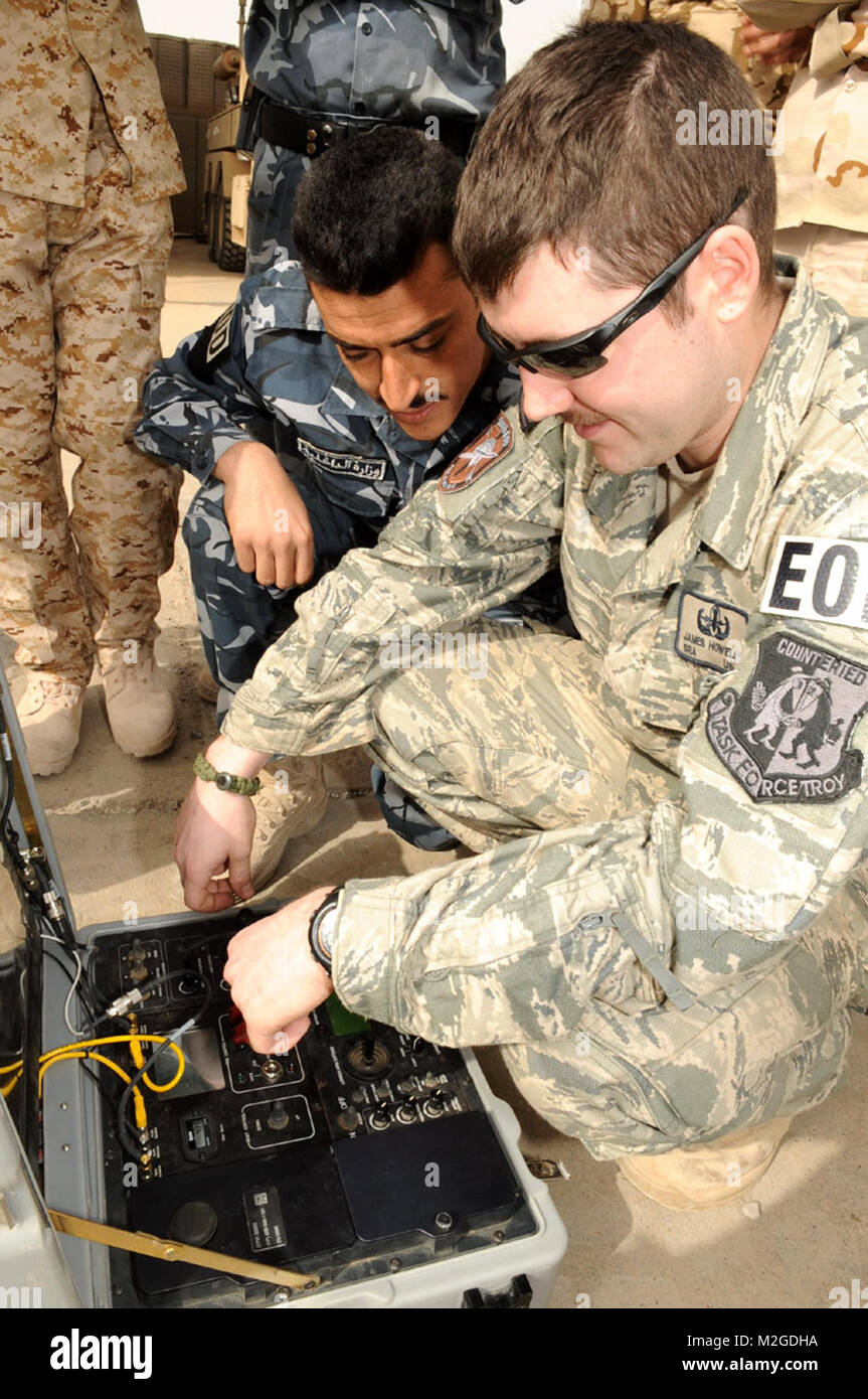 Airmen pass EOD skills to Iraqi Army, Police by United States Forces ...