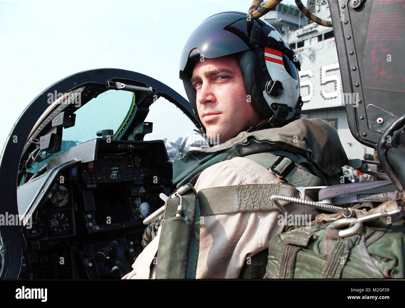 Uss enterprise pilot hi-res stock photography and images - Alamy