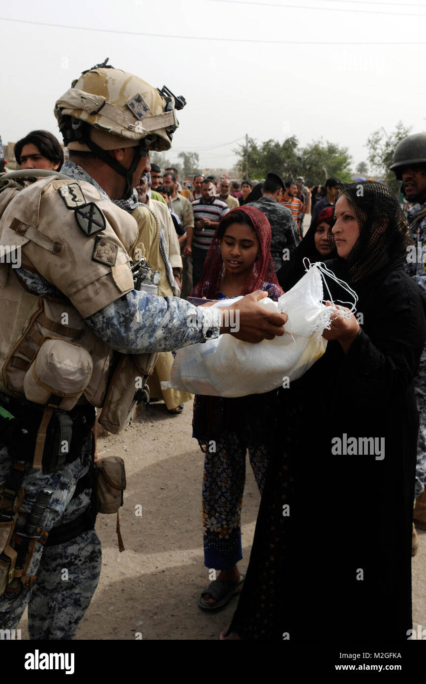 Humanitarian aid by 1st Armored Division and Fort Bliss Stock Photo - Alamy