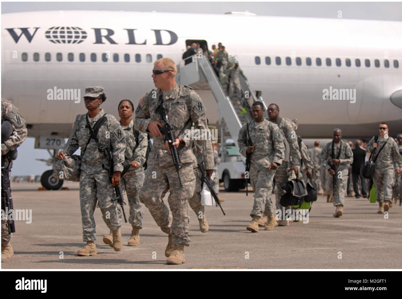 Soldiers from the Georgia Army National Guard's 48th Brigade arrive and ...