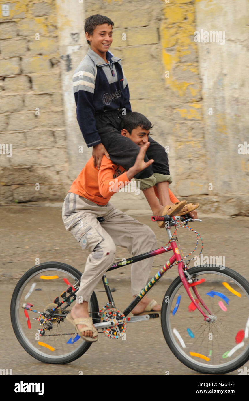 No Hands by United States Forces - Iraq (Inactive Stock Photo - Alamy