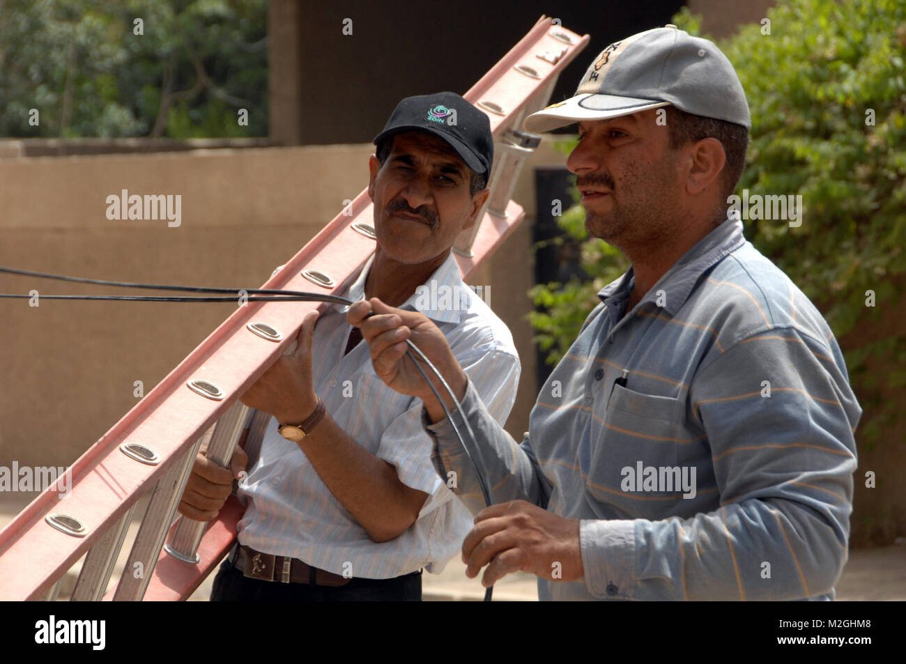 Repair Men by United States Forces - Iraq (Inactive Stock Photo - Alamy